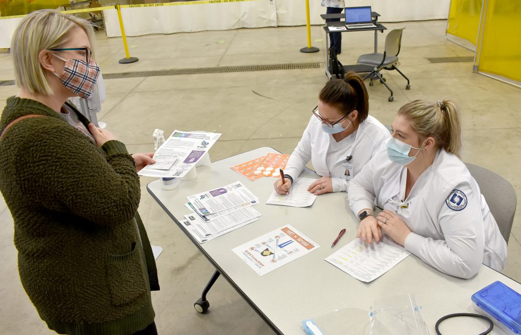 Nursing program filling critical role at vaccine clinics | Southwest ...